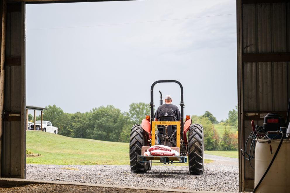 Behlen Country 3-Point Carry All, 1000-Lb